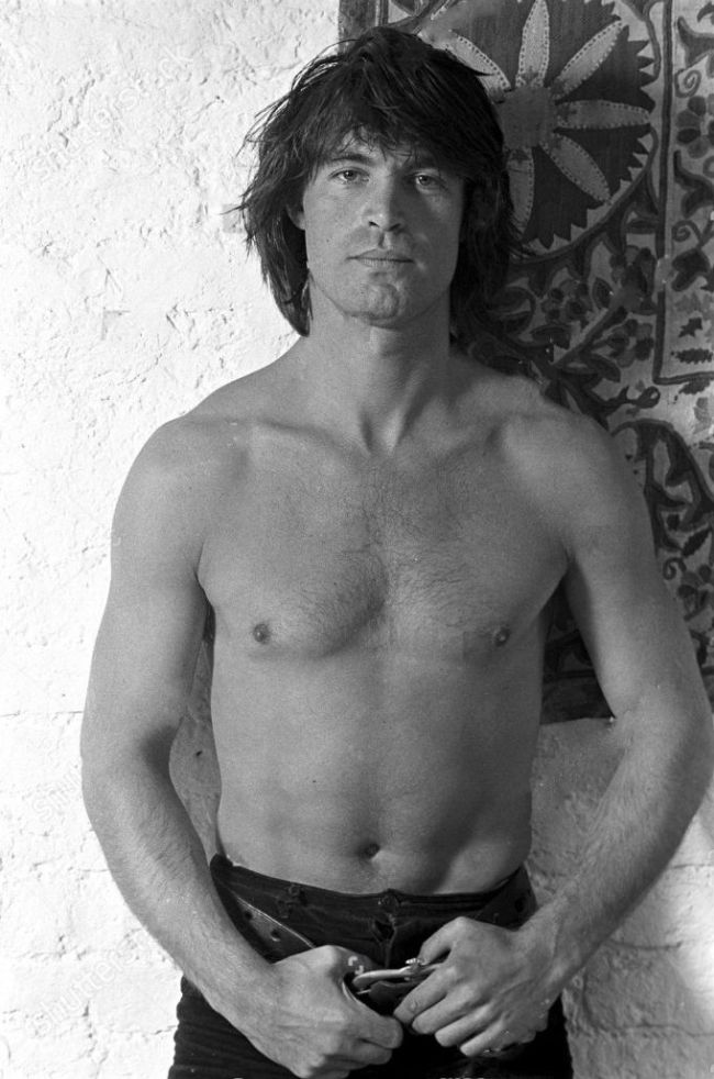 Favorite Hunks & Other Things: The Stud