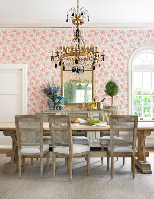 Eye For Design: Let Your Rooms Bloom With Rose Patterned Wallpaper