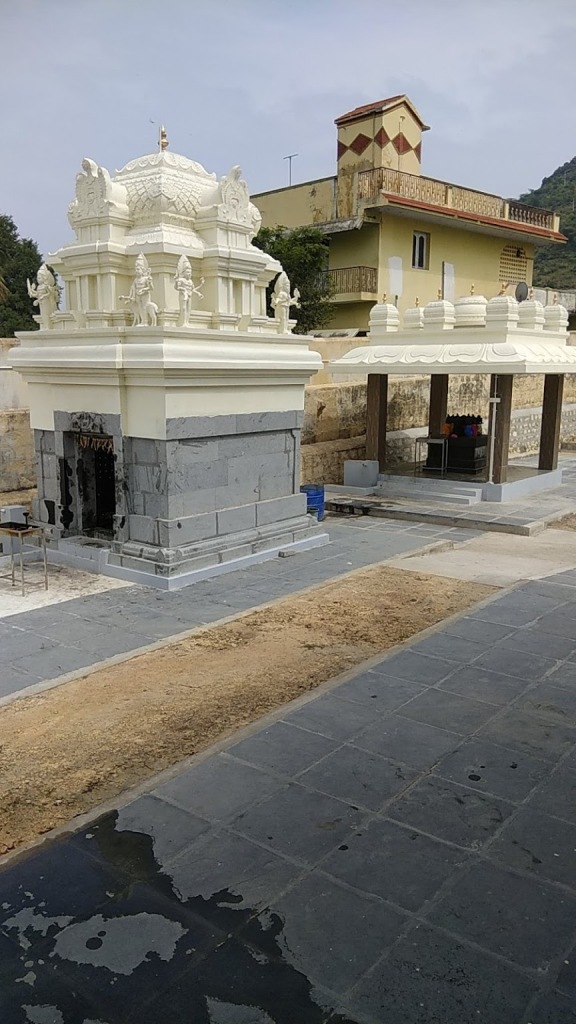 Tamilnadu Tourism: Mallikarjuneswarar Temple, Vellar, Omalur, Salem