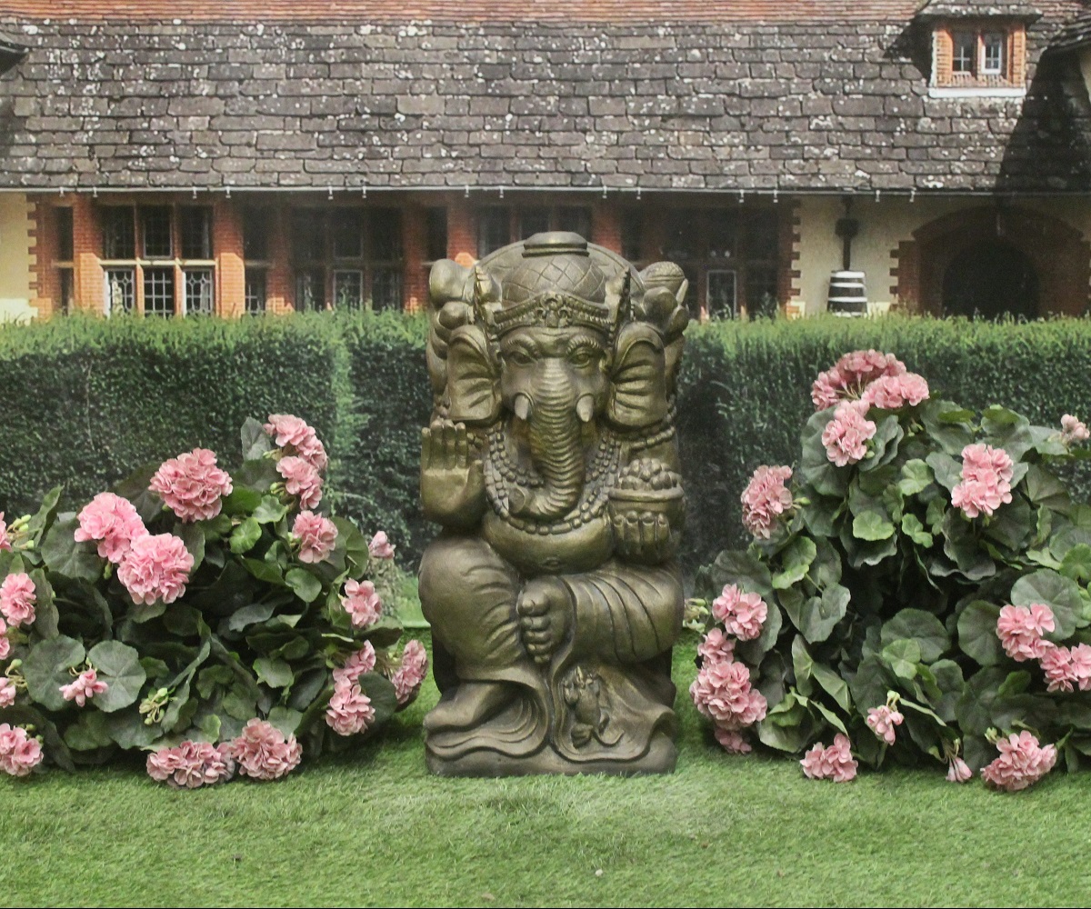 How to Choose the Right Material for Ganesh Garden Statues?