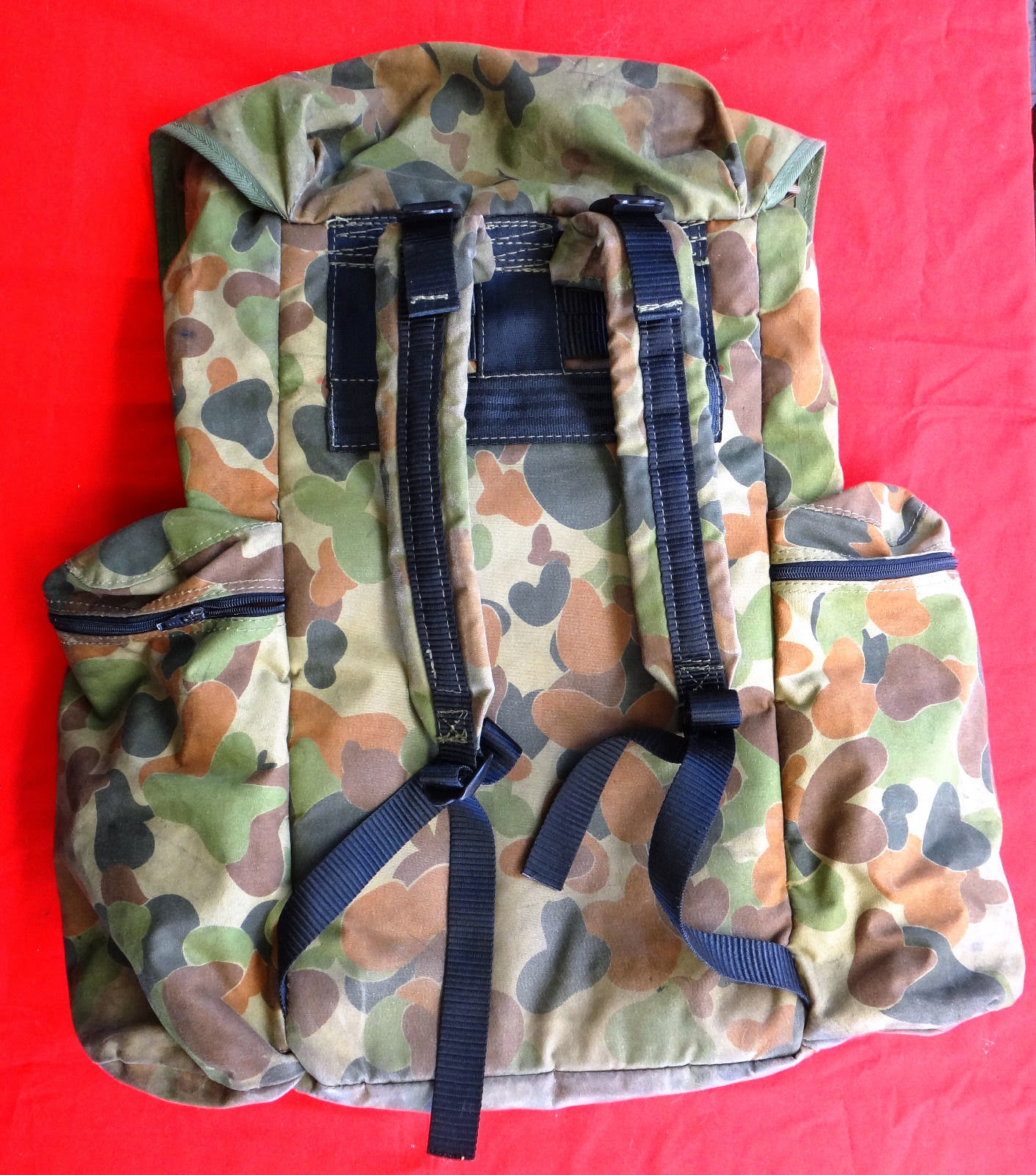 Webbingbabel: Australian Army Webforce DPCU Day Pack 1980s