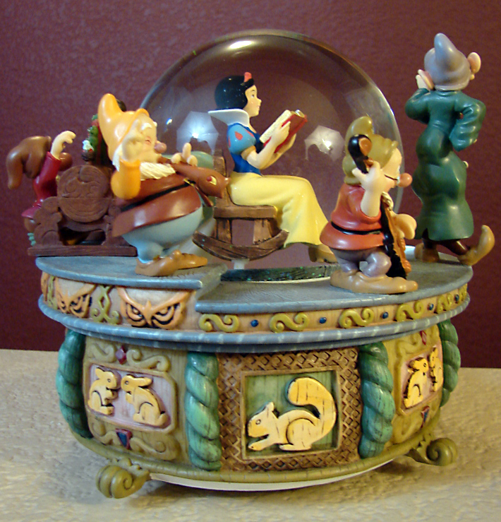 Filmic Light - Snow White Archive: Snow White 'Rocking Chair' Snowglobe ...
