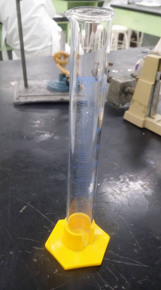 Prácticas Ciencias III: PRACTICA 2. Conocimiento del material de ...