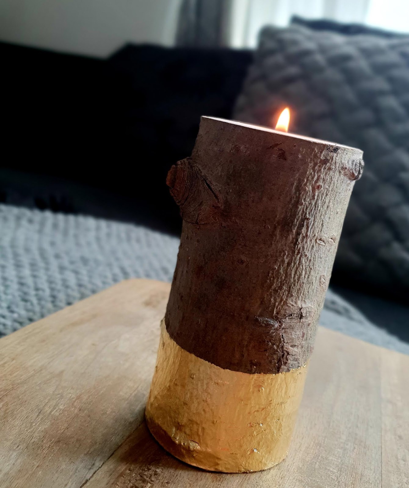 Kaksteist kuud: Puidust küünlajalad