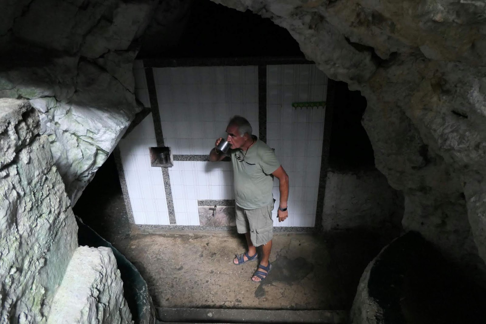 RoadTrip from Austria to Iran 2019: 1400 km: Albania, Sari Saltik