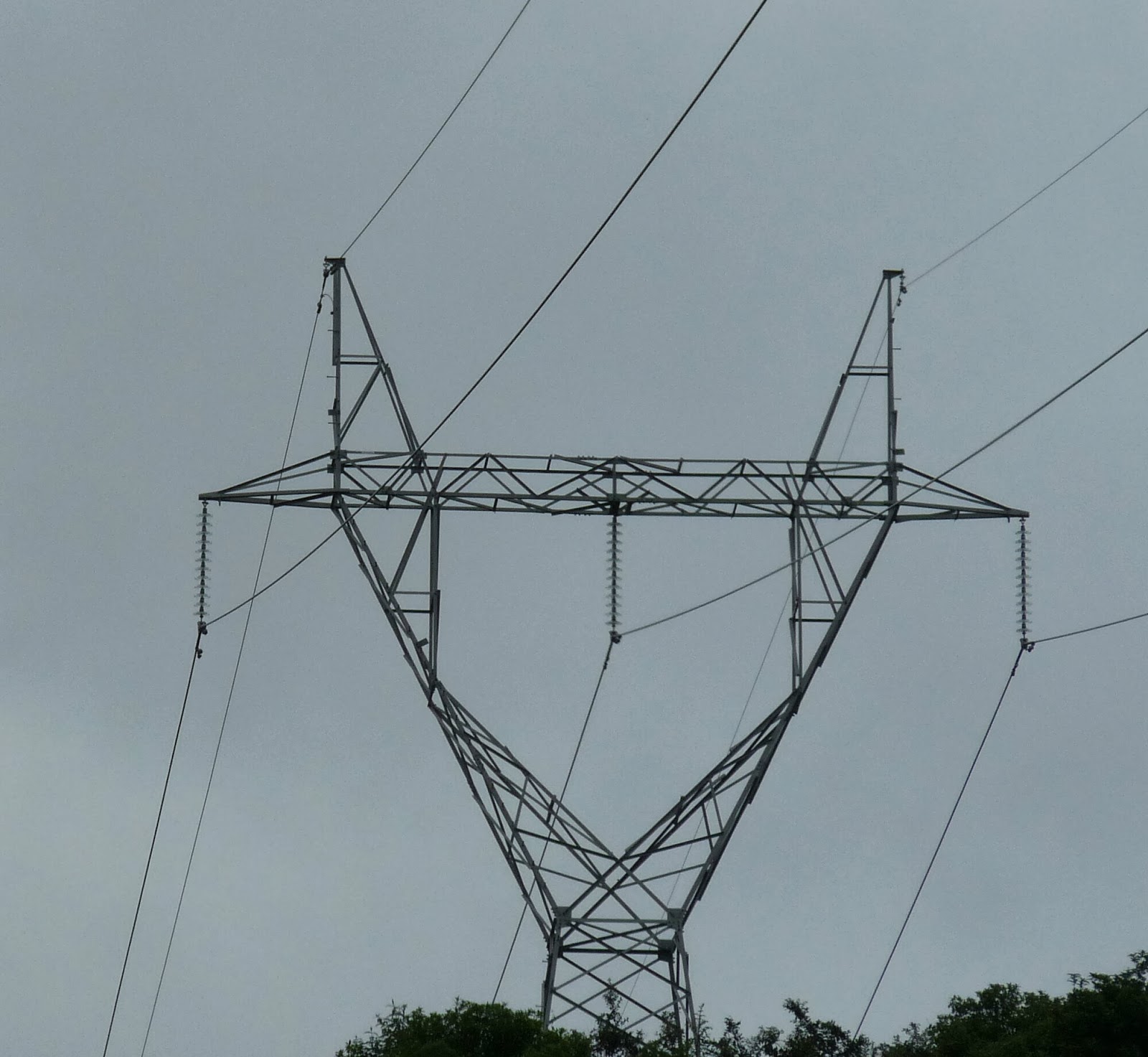 Our Pieces of World: T&D - Pylones