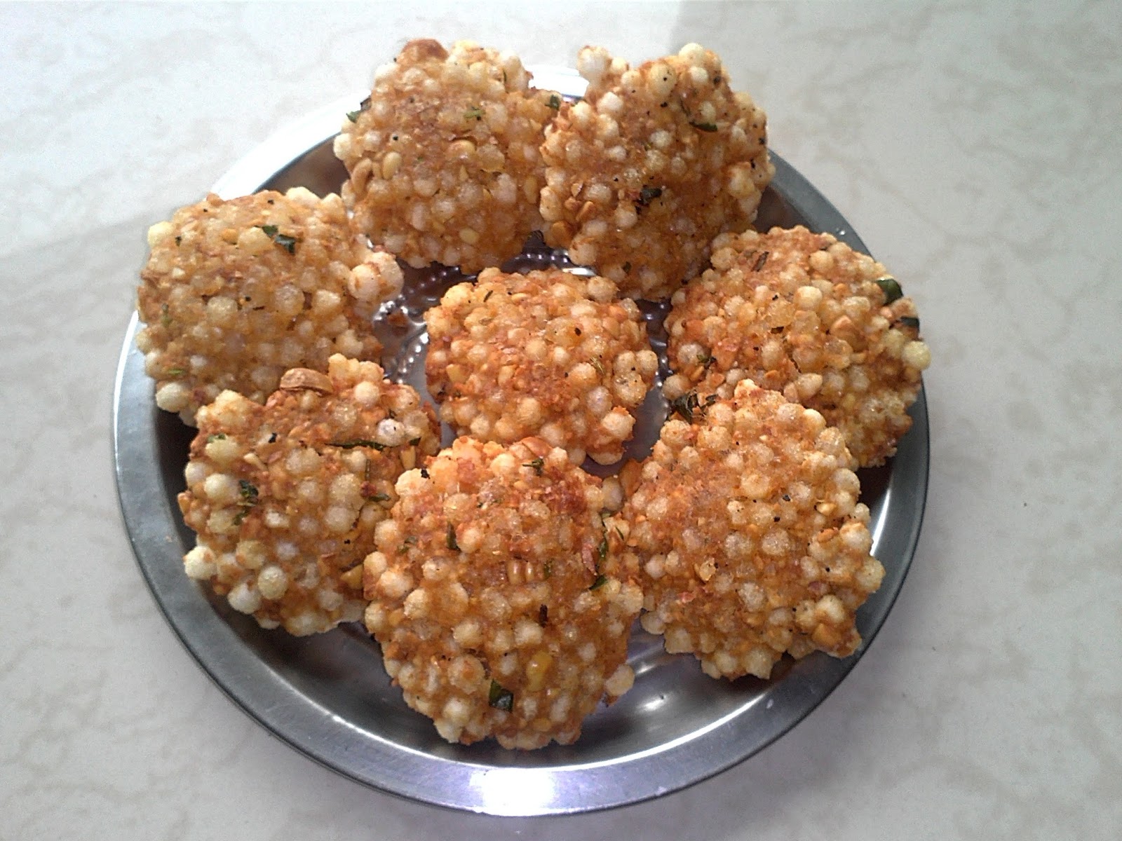 We are what we eat: SABUDANA/SABBAKKI/JAVARISI VADA