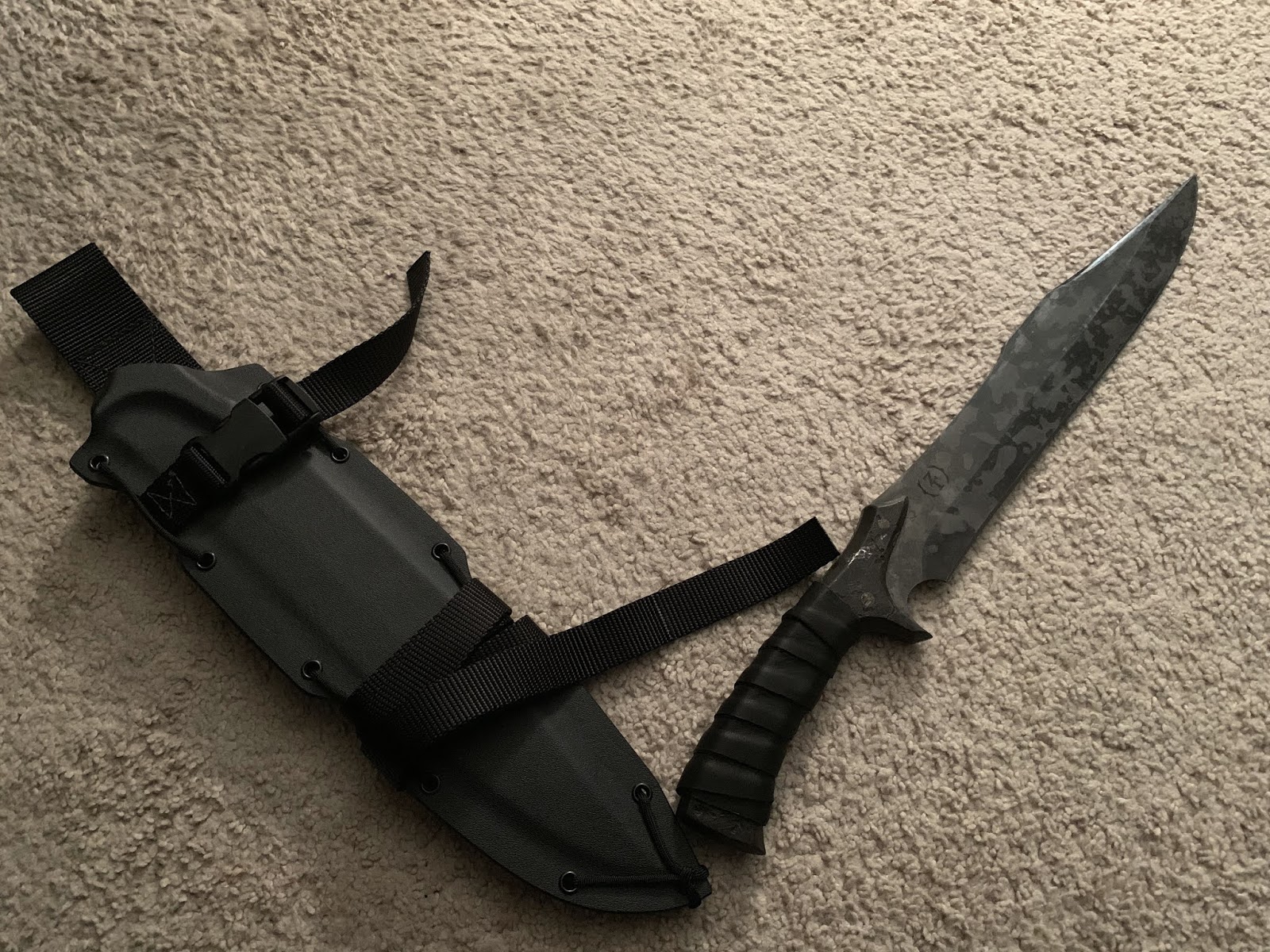 Savage Steel: Zombie Tools Felon & Fixed Blade Fanatics