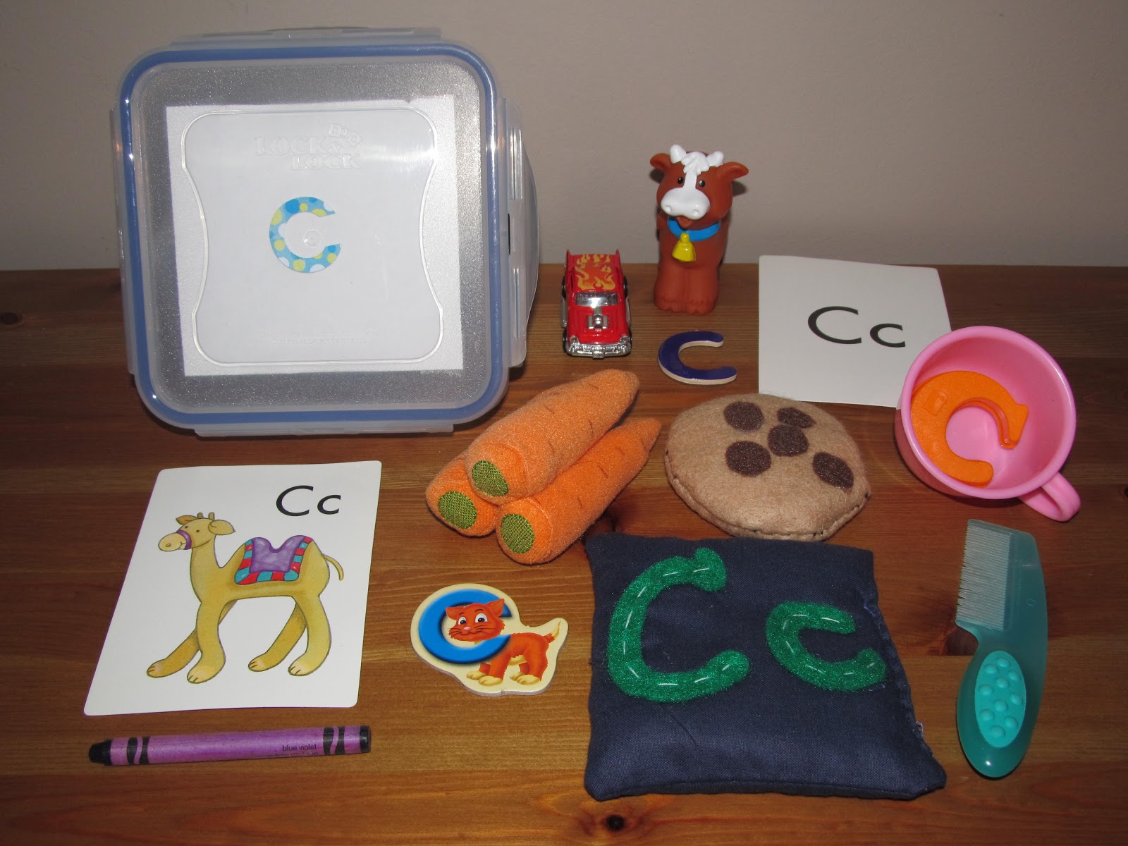 Mommys Monkeys: Letter Box C