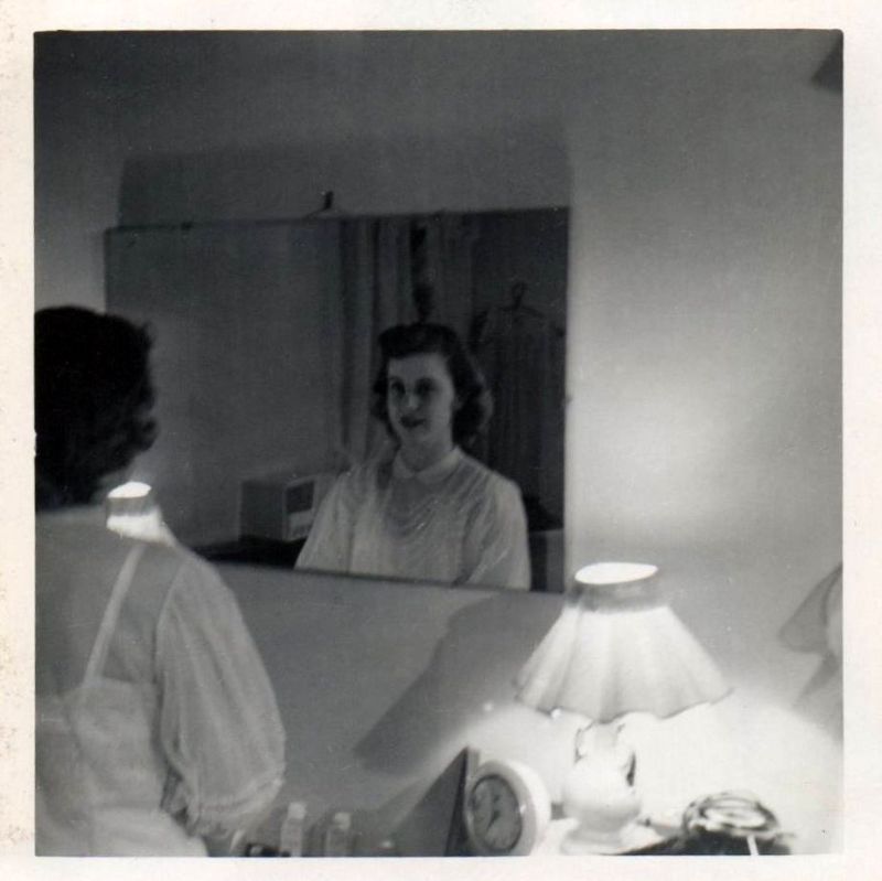 35 Old Snaps Show Women Beautifying in Front of the Mirrors ~ Vintage ...