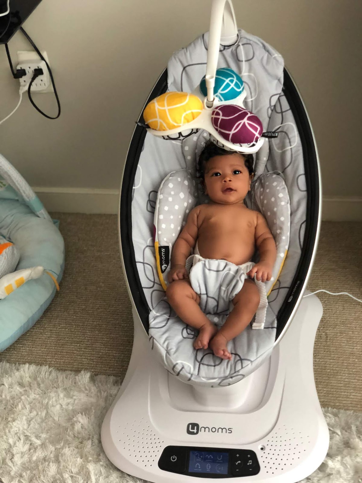 Mamaroo Baby Swing - Ava Ajara Ali