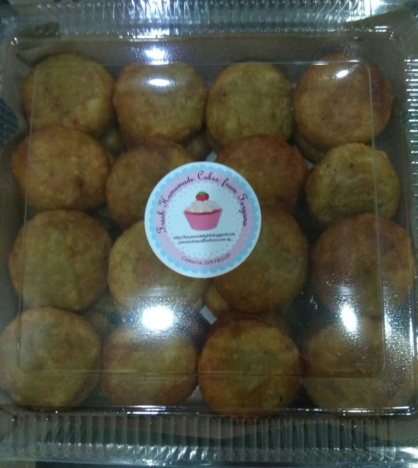 Faryana's Delight n Dessert: Apam Gula Hangus, Roti Jala, Cucur Badak ...