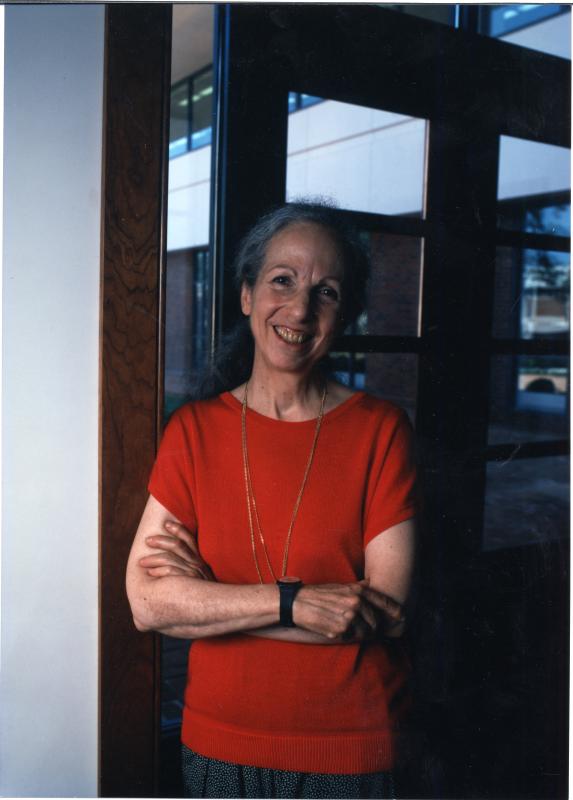 dangerfew!!!: Η δυσκολία της πραγματικότητας και η δυσκολία της φιλοσοφίας