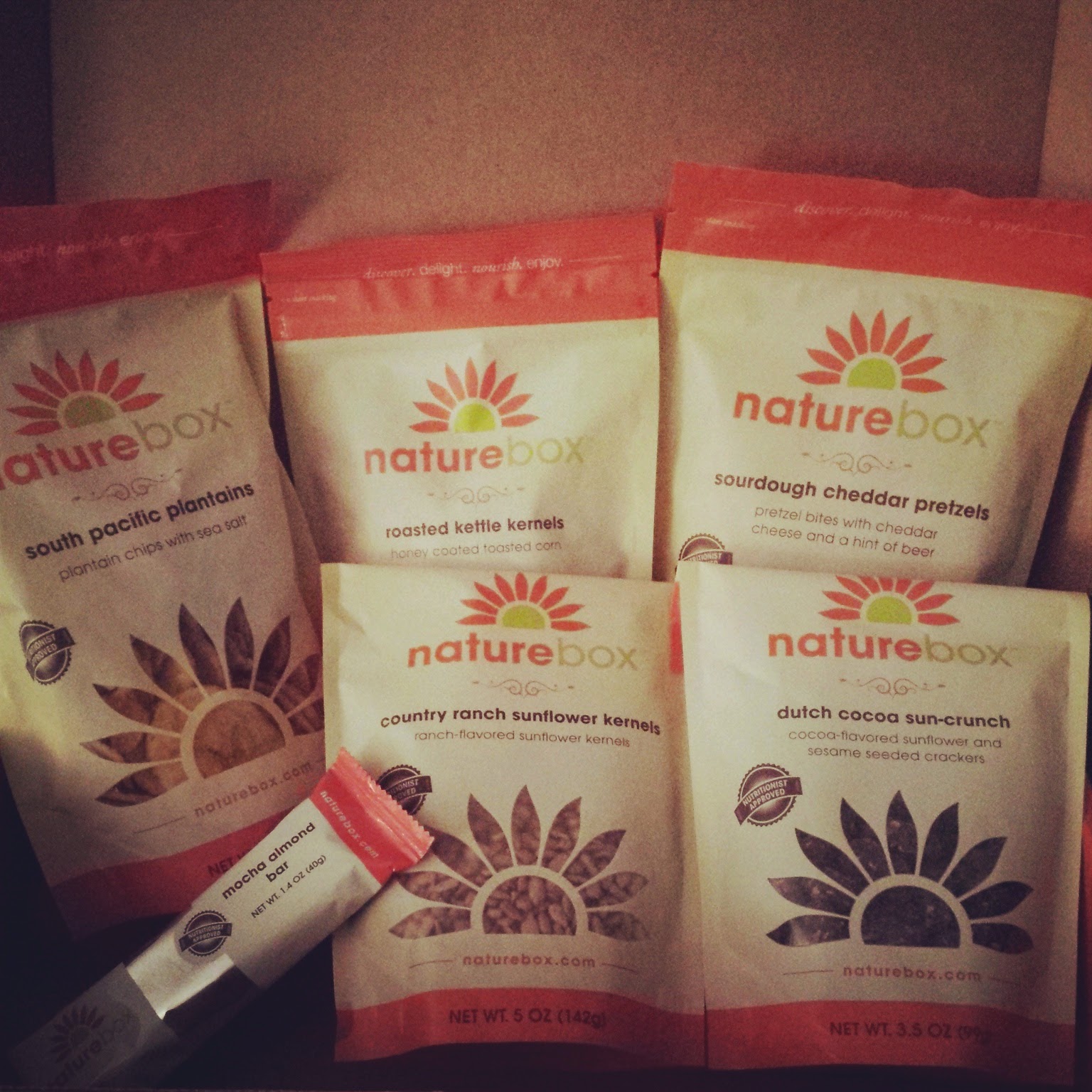 Laughing Scholar: Nature Box October Unboxing and Review