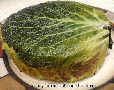 A Day in the Life on the Farm: Charlotte de Chou et de Pommes de Terre ...