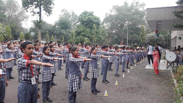 KV NALETI LIBRARY Students Taking Reading Pledge During Celebration Of kv-naleti-library-students-taking-reading-pledge-during-celebration-of