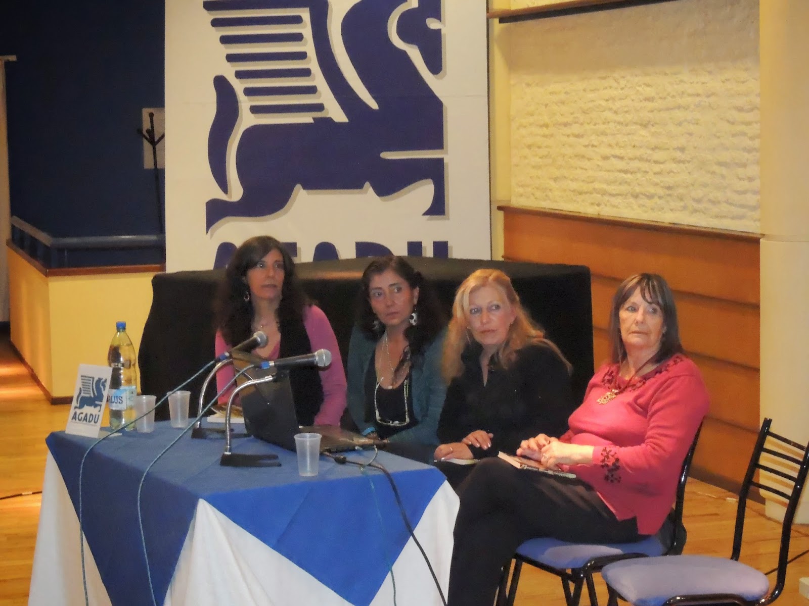 VERSOS COMPARTIDOS: PRESENTACIONES