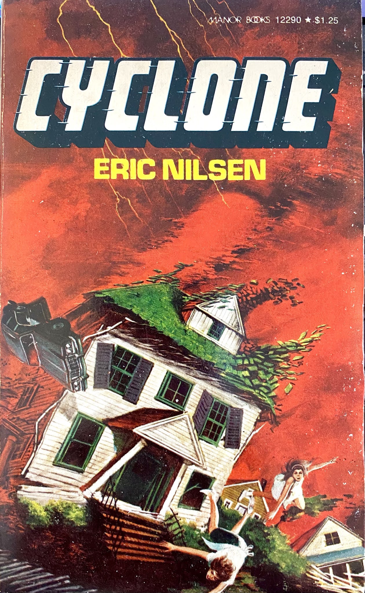 Paperback Warrior: Cyclone