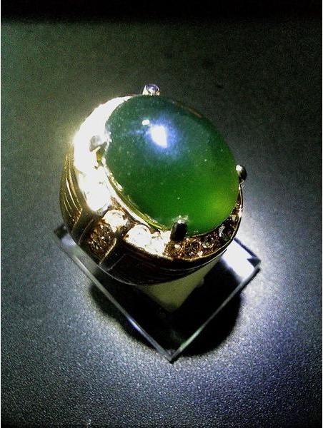 Batu Akik Garut Hijau Serpentine Termahal - Jenis Batu Mulia