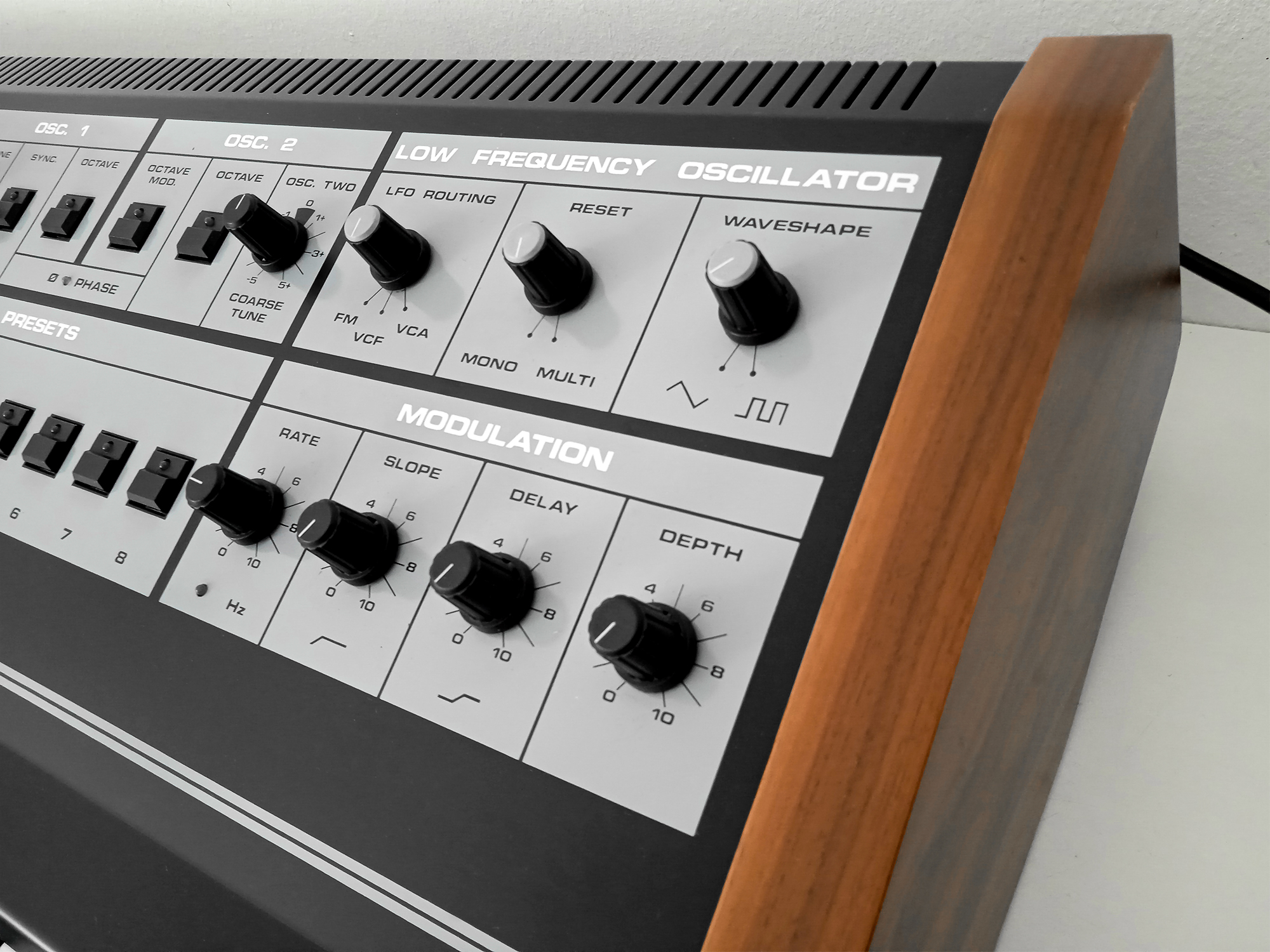 MATRIXSYNTH: Crumar TRILOGY Vintage Polyphonic Analog Synthesizer