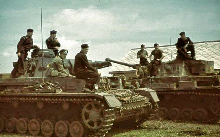 Axis Tanks and Combat Vehicles of World War II: Panzer IV Ausf F1-F2 ...