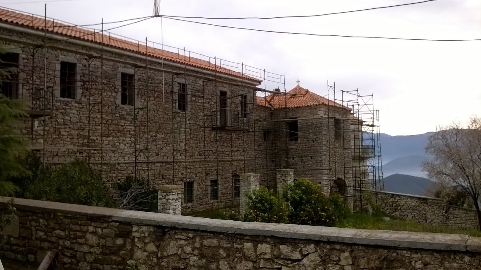 ΙΕΡΑΤΙΚΟ ΣΧΟΛΕΙΟ ΚΑΛΑΜΑΤΑΣ: ΠΡΟΣΚΥΝΗΜΑ ΚΑΙ ΞΕΝΑΓΗΣΗ ΣΕ ΒΥΖΑΝΤΙΝΑ ...