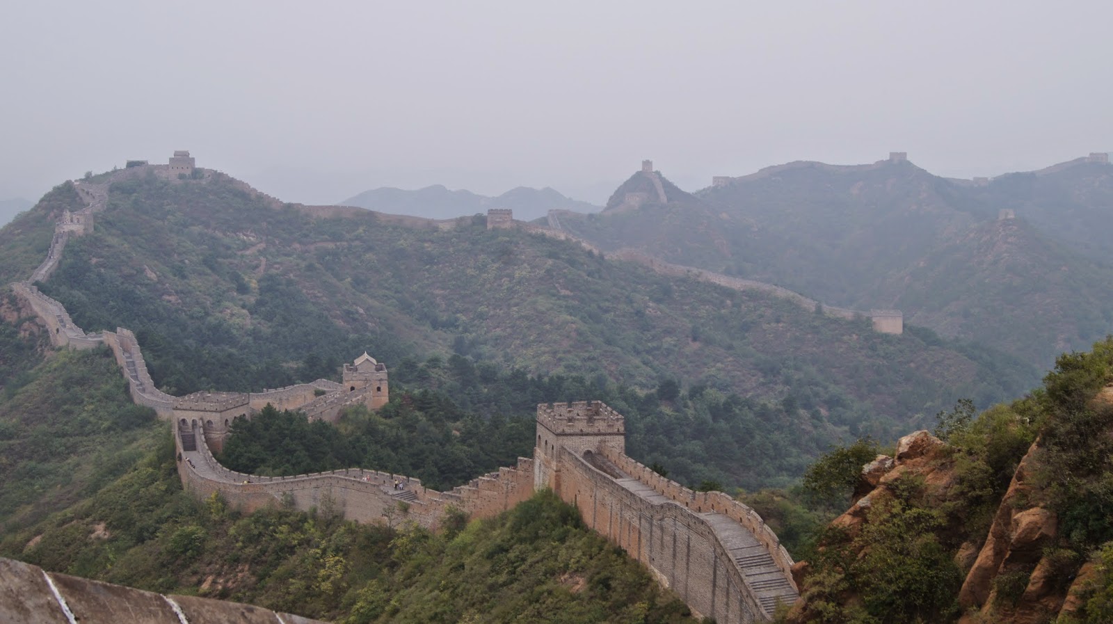 Mosaico: Visitando a Grande Muralha da China em um de seus pedaços mais ...