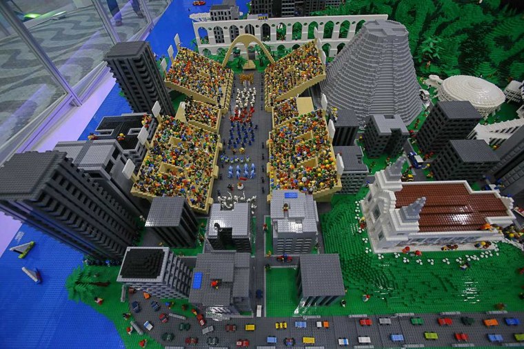 A maior maquete de lego da América Latina está no Rio de Janeiro ...