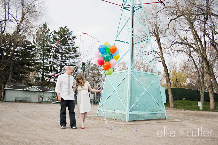 Über Chic for Cheap: Meet Ellie Cutler {Maternity Shoot}