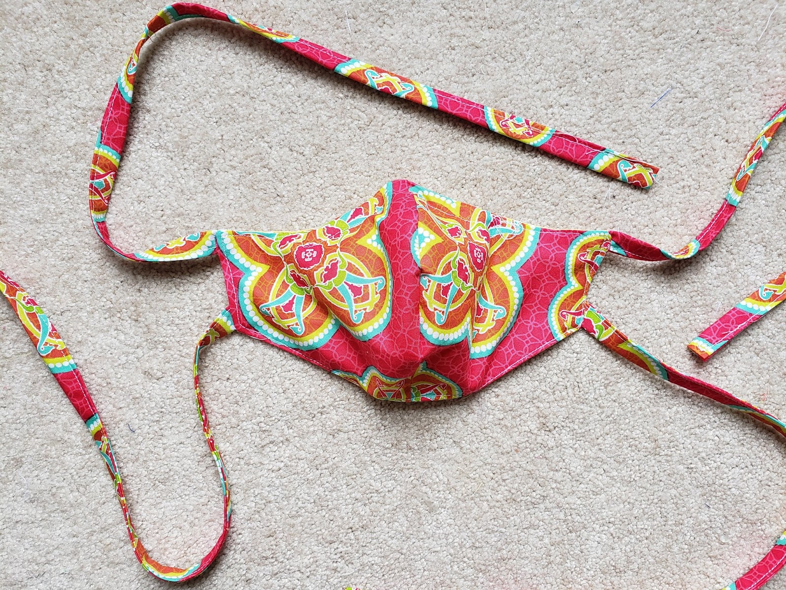 My DIY Addiction: FREE fitted face mask pattern with filter pocket for ...