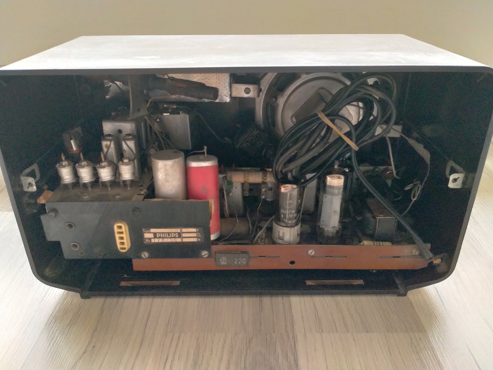 PHILIPS RADYO (Antika) 1950 - DEKORABİ