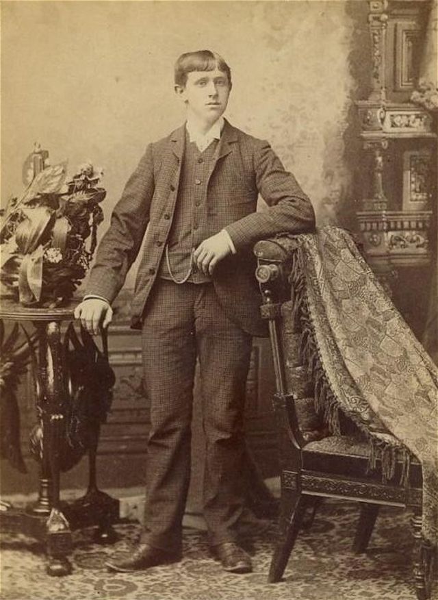 In the Victorian Era, Posing Stands Were Used for the Living, And Never ...