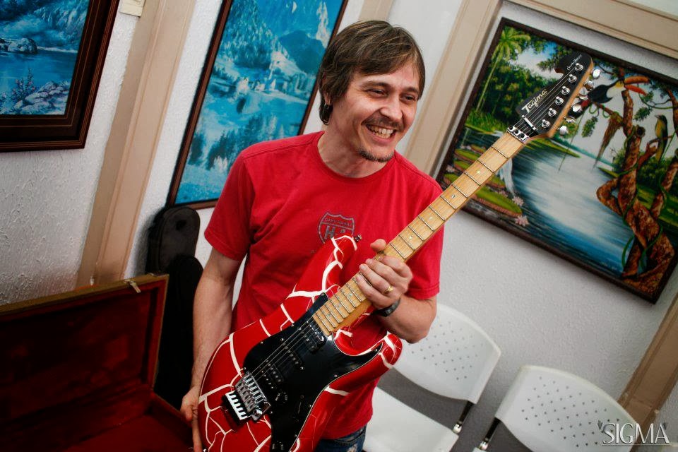 O novo do Gospel: Juniho Afram completa 43 anos (Oficina G3)