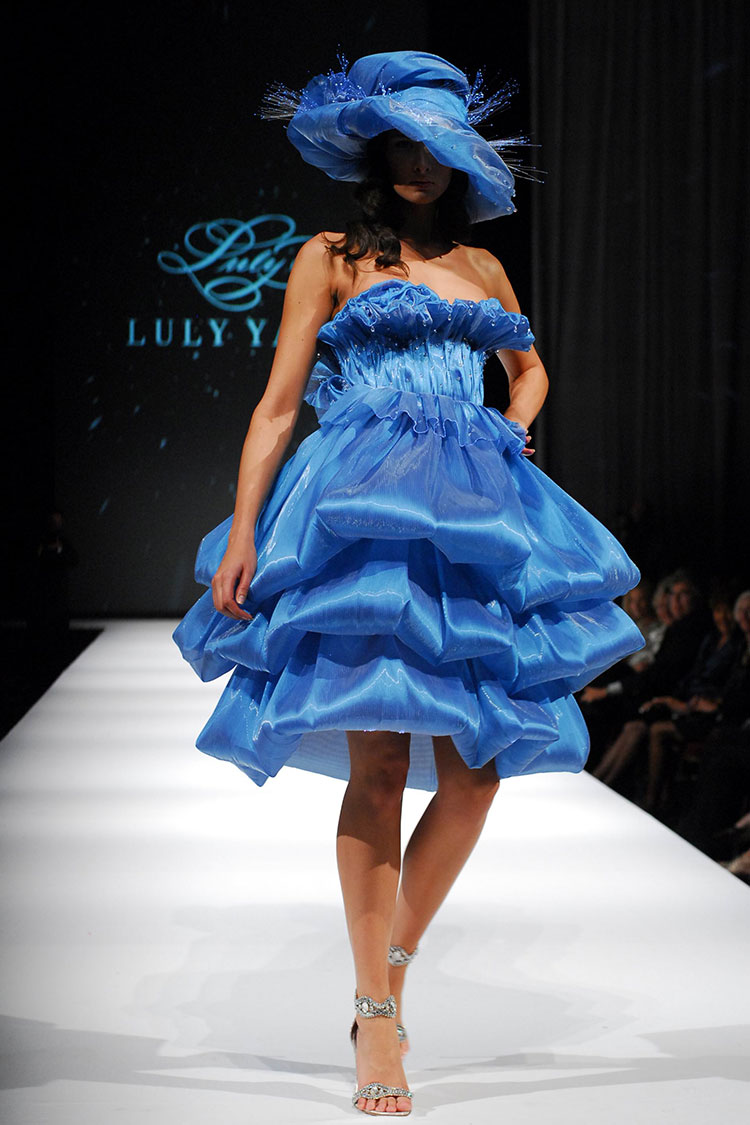 Bubble Honey Tea: Luly Yang