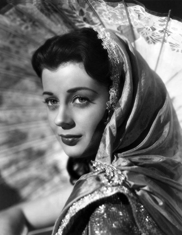 40 Glamorous Photos of Gail Russell in the 1940s and ’50s ~ Vintage ...