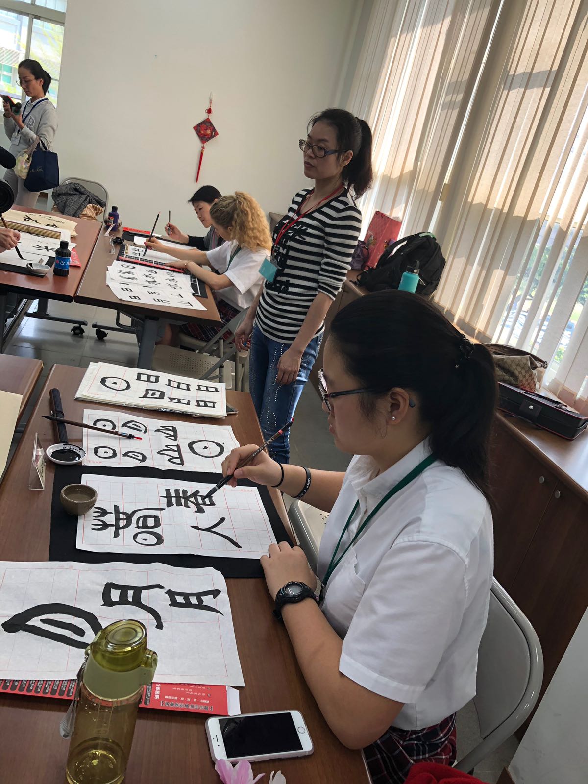 Global Relationships and Cultural Exchange ***: Taiwan: Calligraphy lesson