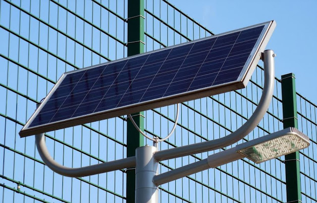 Bootstrap Business: How To Install And Maintain Solar Panels For Businesses