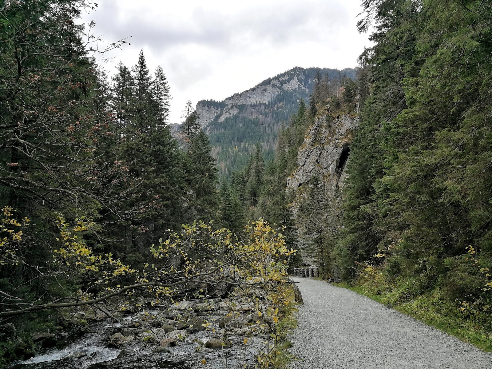 SYKSYINEN PUOLA - TATRAVUORET JA KRAKOVA / Elina Marjaana Travel Blog