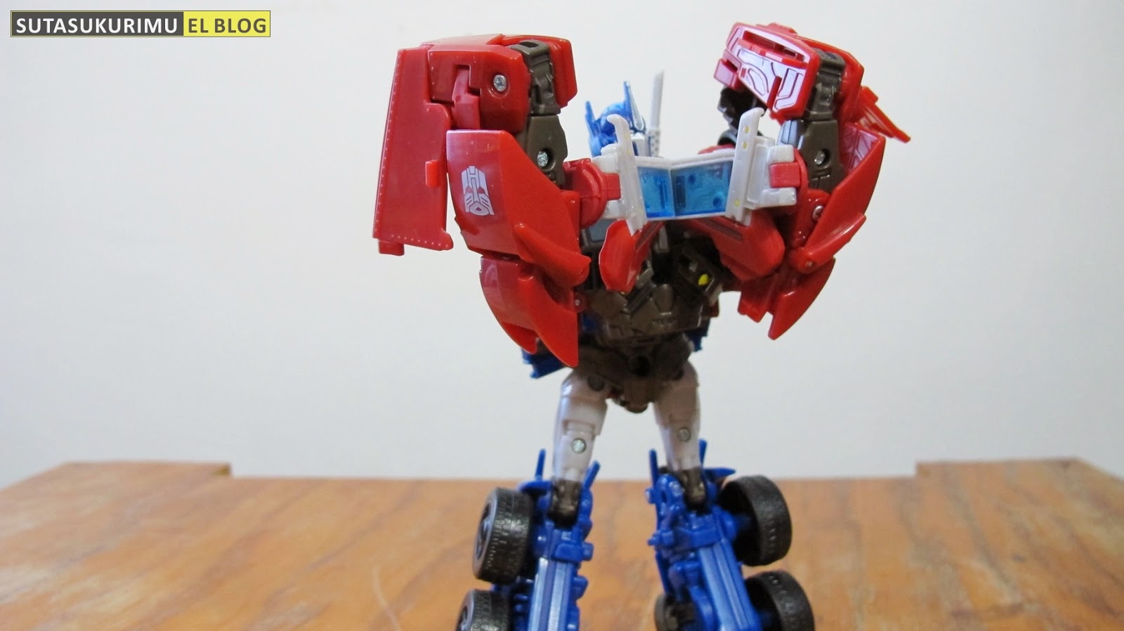 Suta, el blog: Transformers: Prime Optimus Prime & Bulkhead. Review II ...