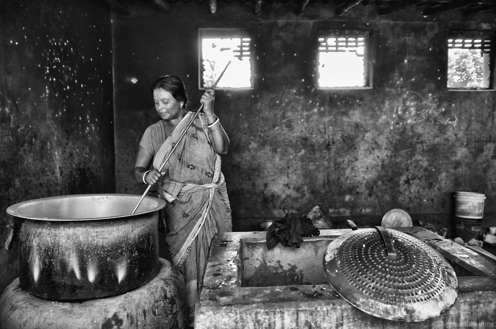 kotha to bolar jonyei (কথা তো বলার জন্যেই): Midday Meal -- Subhajit