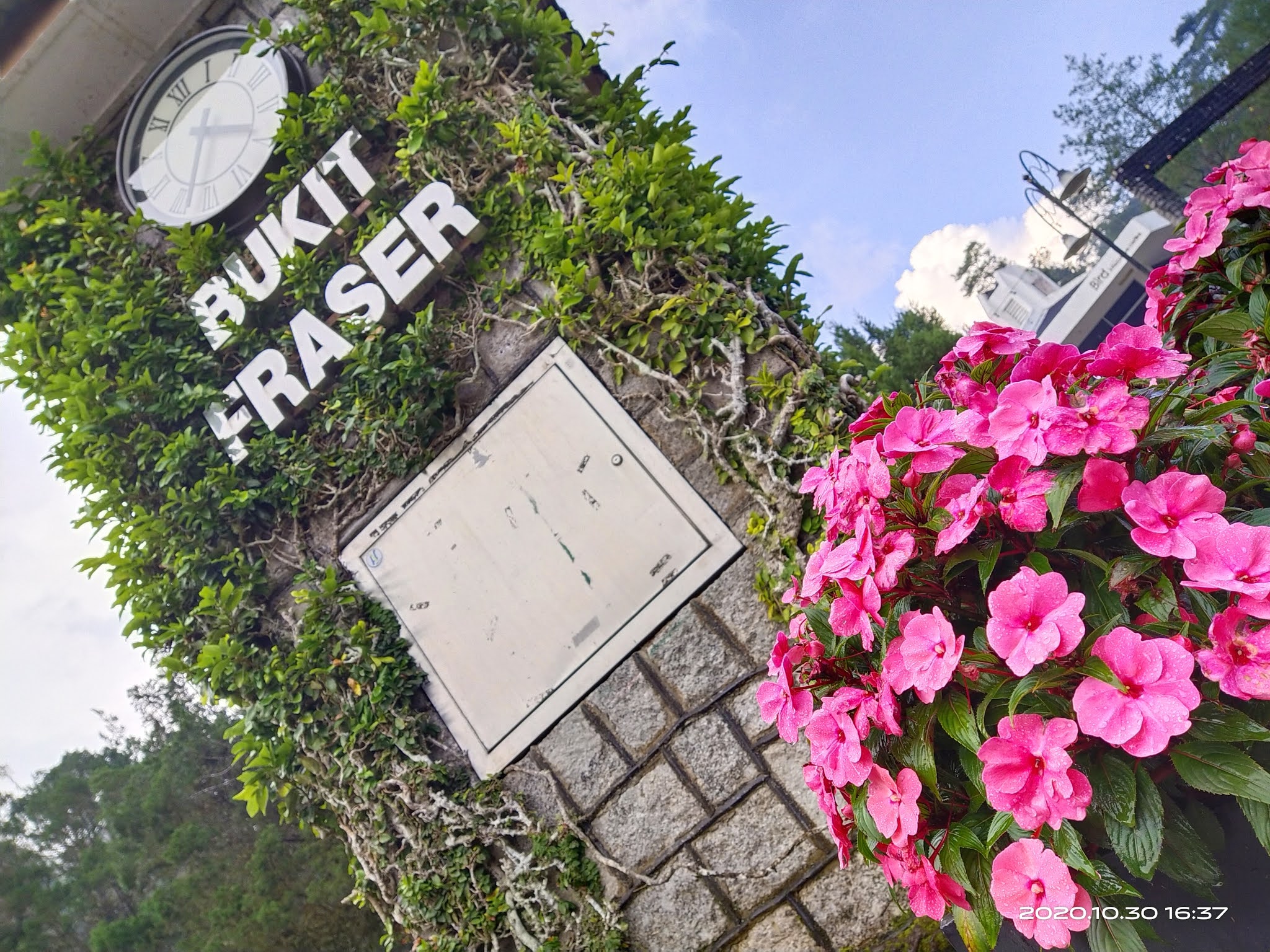 ~ Aku ingin Bahagia dan Membahagiakan setiap Jiwa di dalam Hidupku ...