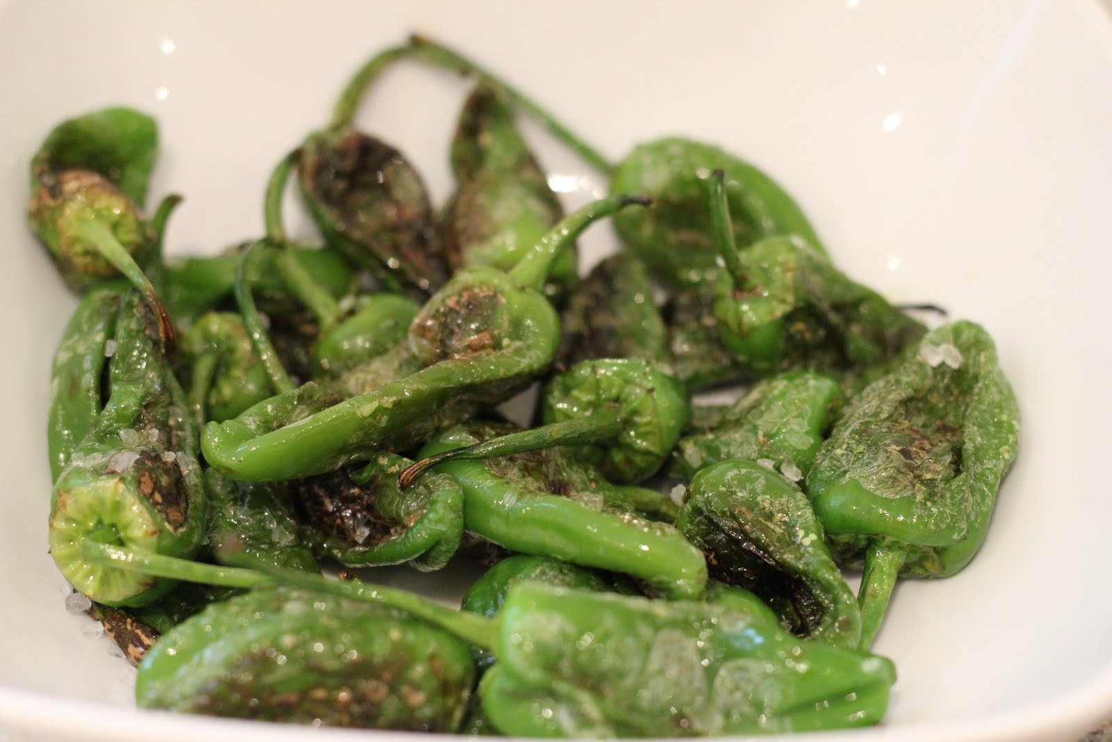 Eats the World: Padron peppers - recipe