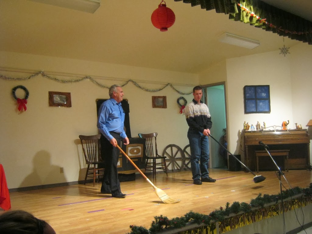 Accro à la Culture - Culture Addict : Danse du balai - Broom dance