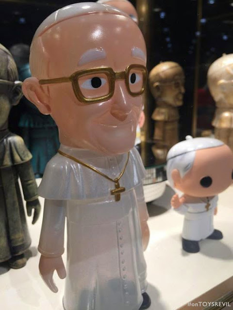 Pope Francis: Pop! Vinyls, Bobblehead & Collectibles by Funko