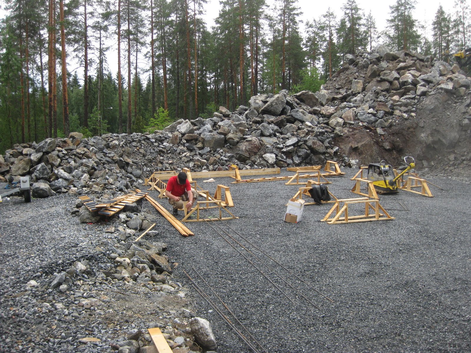 Harkoista kodiksi: Anturan valaminen
