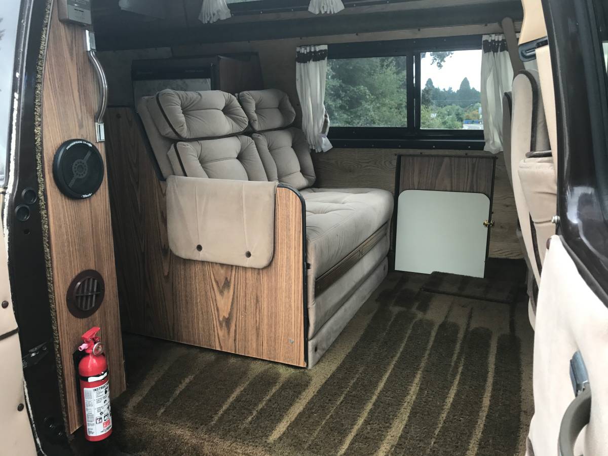 Out Of Step: 1987 chevy g20 Chinook motorhome - $6750