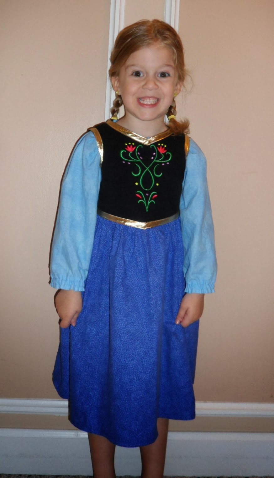 daniKate designs: "Frozen" dress -- Anna