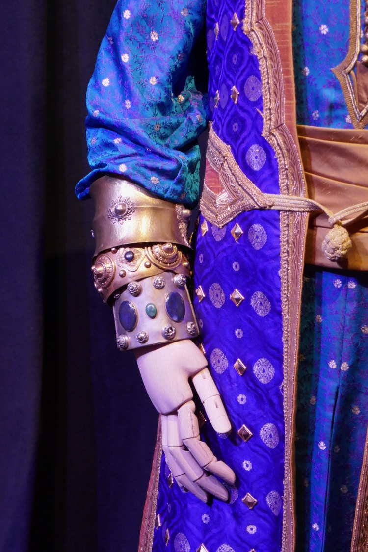 Hollywood Movie Costumes and Props: Will Smith's Genie movie costume ...