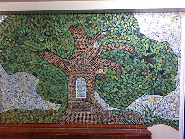 Gladstone Rd Infant School Celebratory Mosaic: The Great Oak Tree (of Life)