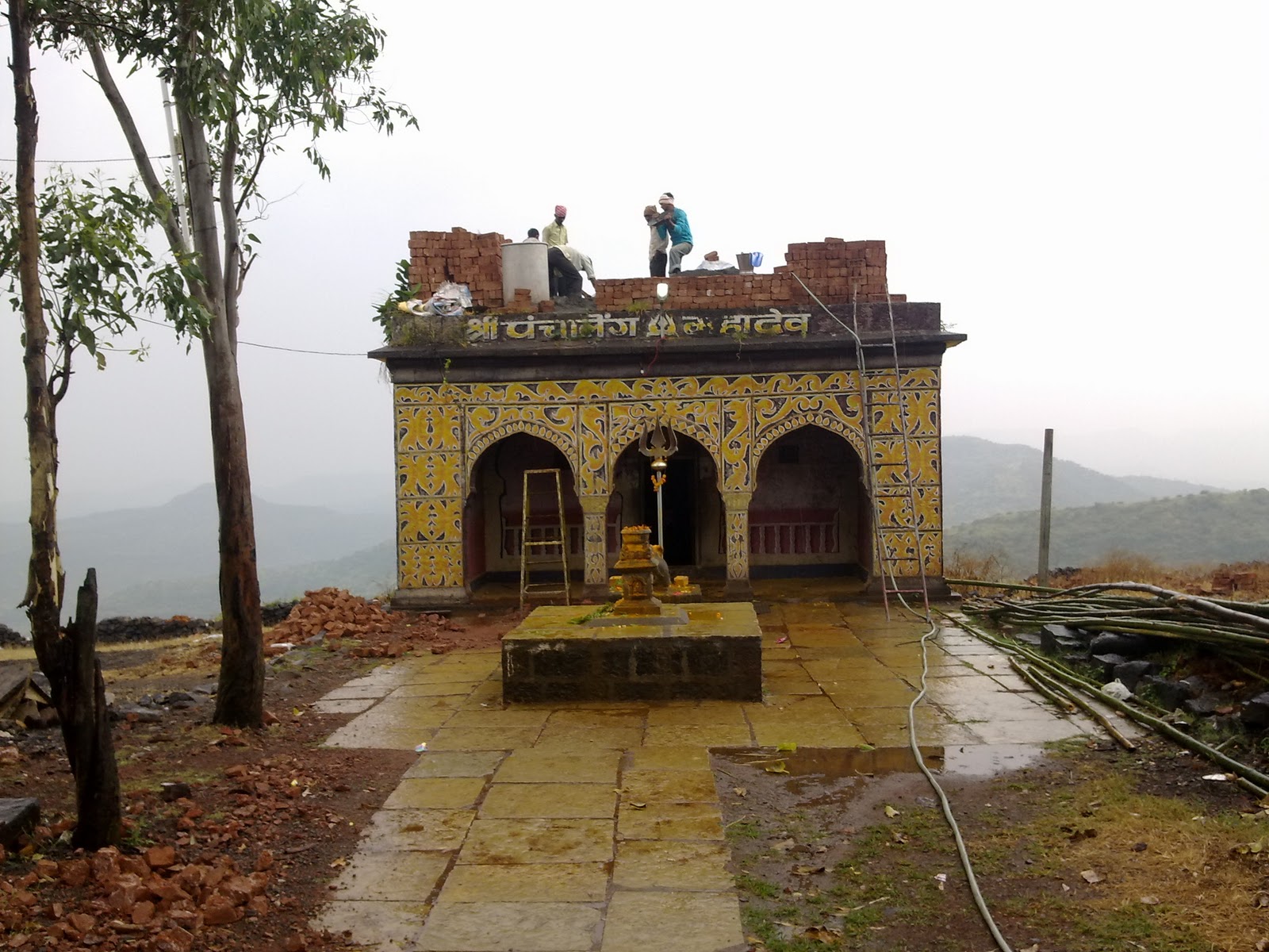 My Picnic Trip around Pune: My picnic trip around Pune - Jejuri Juna ...